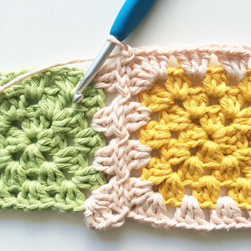 Ravelry: Simple Granny Square Potholder pattern by Aki M