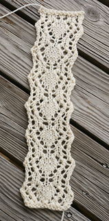 Ravelry: Arrow Head Lace pattern by Jen Zeyen