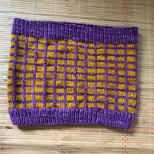 Ravelry: 4 Square Cowl pattern by Whitney Goldsberry