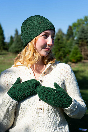 Ravelry: Grape Leaf Mittens pattern by Patty Lyons