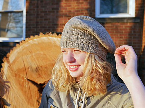 Ravelry: Slouch Potato pattern by Anne Hanson