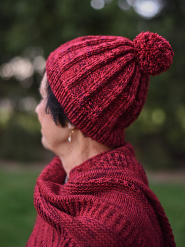 Ravelry: Zinfandel Cap pattern by Thea Colman