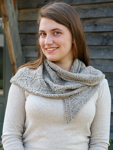 Ravelry: Waggle Dance pattern by Anne Hanson