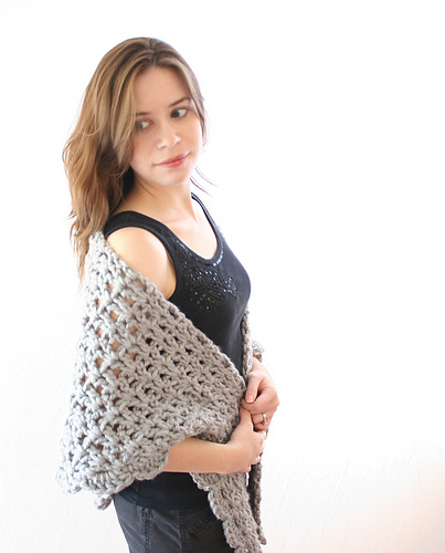Ravelry: Shell Ruffled Shawl pattern by Brandie Knaggs