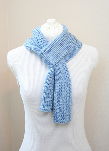 Ravelry: Womens Ribbed Scarf pattern by Brandie Knaggs