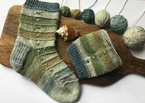 Ravelry: Little Shell Socks pattern by Natasha Kaitlin