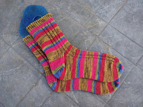 Ravelry: Tramlines socks pattern by Maria Higgs