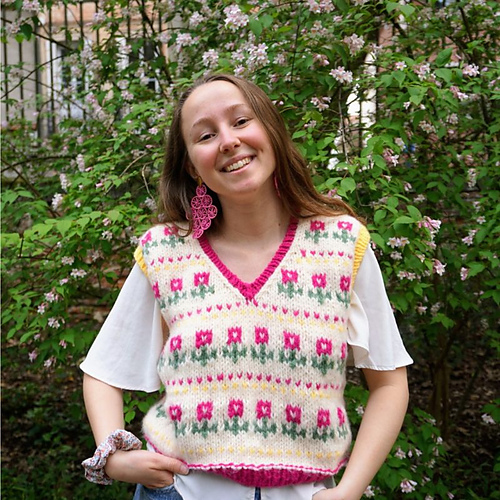 Ravelry: TULIPE Vest: A Colorful Sleeveless Sweater pattern by Lenny ...
