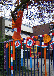 Ravelry: LaraMJ's Yarnbombing voor kroningsdag