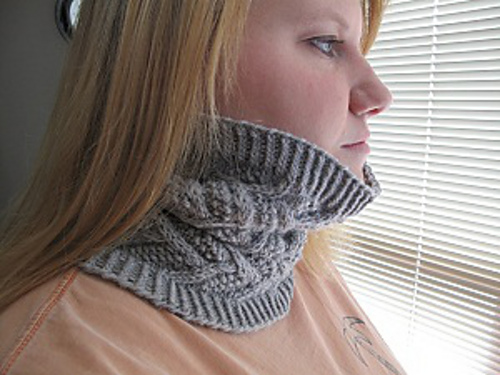 Ravelry: Frosted Cowl Neck Warmer pattern by Krista Werbil