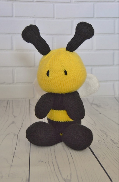 Ravelry: Bumble Bee pattern by Knitting by Post