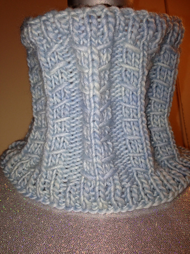 Ravelry: "V" Formation Neck Gaitor/Cowl pattern by Jody-Sallese Mason