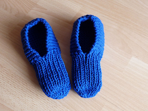 Ravelry: Seamless Slippers pattern by Peggy Pignato