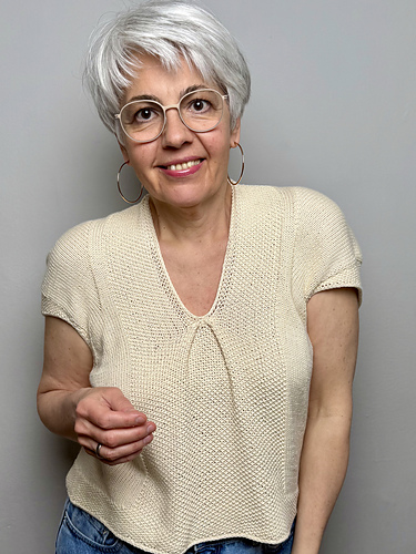 Ravelry: Kimono Top pattern by Dani Bauer