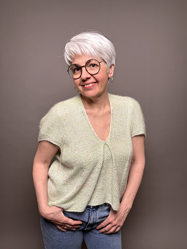 Ravelry: Kimono Top pattern by Dani Bauer