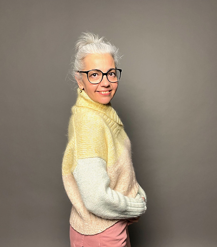 Ravelry: Snowglimmer-Sweater pattern by Dani Bauer