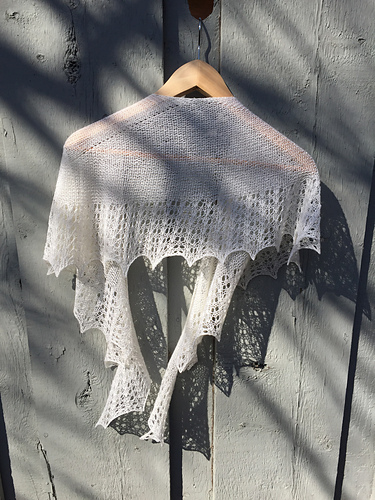 Ravelry: Beautiful cobweb pattern by Susan Ashcroft
