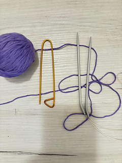 Ravelry: Cable Look Reversible Scarf. pattern by Knittingfromhelen