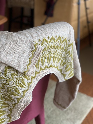 Ravelry: Jonquil pattern by Sarah Carter Kostohryz