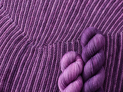 Ravelry: Velvetine Lines pattern by Jennifer Dassau
