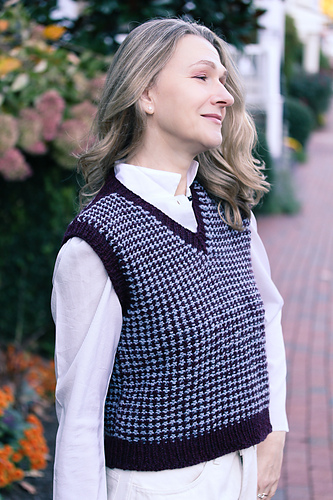 Ravelry: Kaffi Vest pattern by Jennifer Dassau