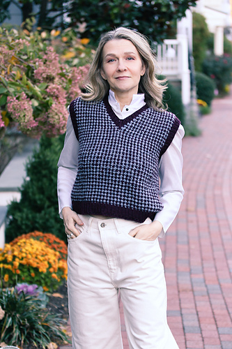 Ravelry: Kaffi Vest pattern by Jennifer Dassau