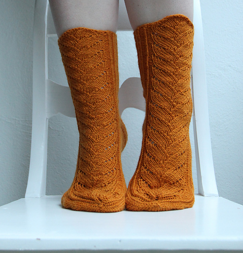 Ravelry: Verso pattern by Tiina Kuu
