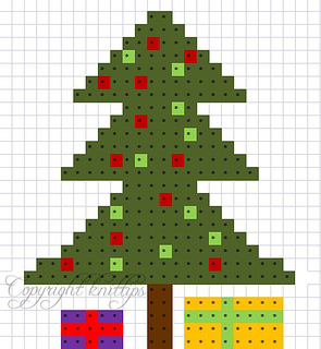 Ravelry: Old Xmas Tree Chart From Last Year pattern by Jessica Athey