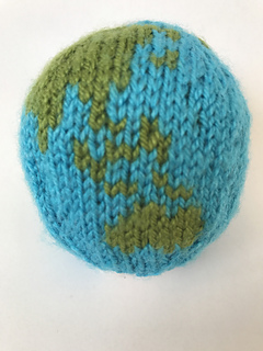 Ravelry: Medium Knitted Globe pattern by Ruth Haydock