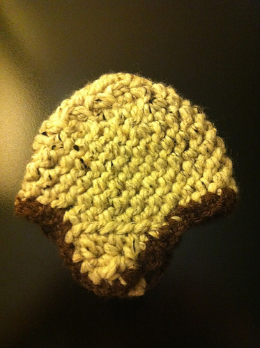 Ravelry: baby pilot cap with earflaps pattern by Julia Daby
