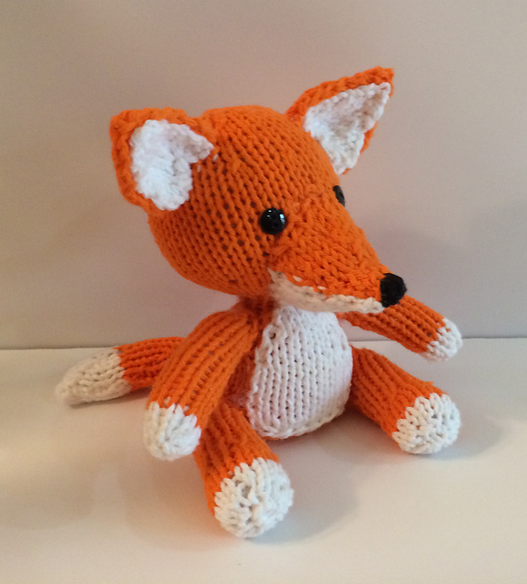 Ravelry: Knitkinz Fox - for Your Office pattern by knitvana