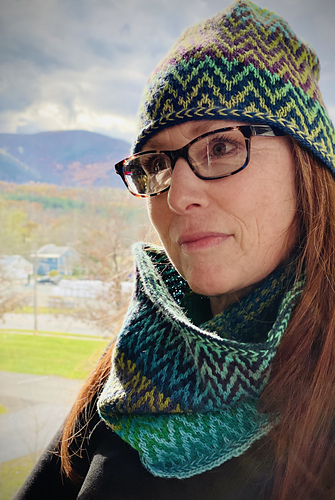 Ravelry: Oscilla Hat and Cowl pattern by Tina Whitmore
