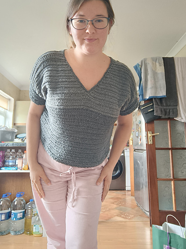 Ravelry: Raspberry Tee pattern by Alice Aubin