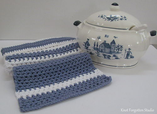 Ravelry: Dishcloth in (less than) a Day pattern by Red Mitten Designs