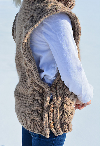 Ravelry: Whispers of Autumn Pullover pattern by Lara Simonson
