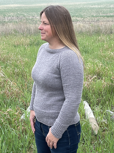Ravelry: Simple Raglan Sweater pattern by Lara Simonson
