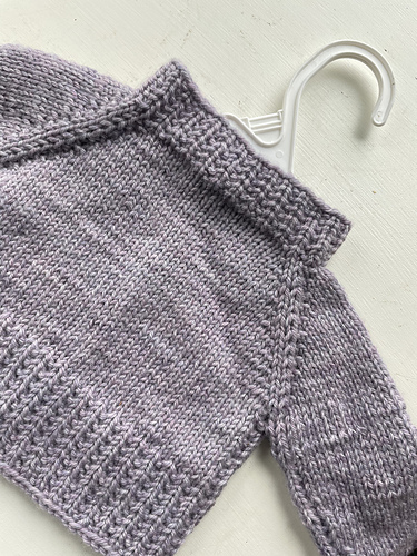 Ravelry: Simple Raglan Sweater pattern by Lara Simonson