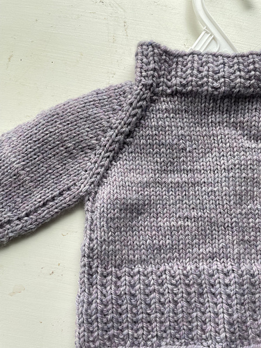 Ravelry: Simple Raglan Sweater pattern by Lara Simonson