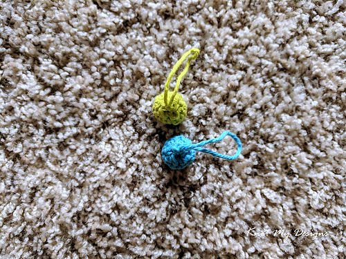 Ravelry: Zipper Pull Miniature Ball pattern by Apeksha Prasad
