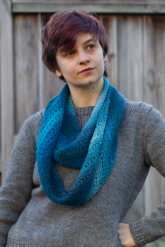 Ravelry: Angled Infinity Scarf pattern by Ashleigh Annereau