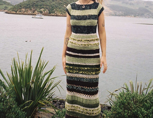 Ravelry: Juniper Dress pattern by Neive Strang