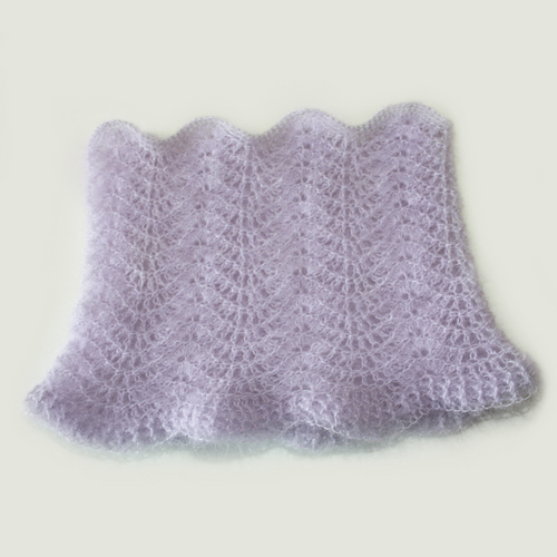 Ravelry: Feathers and Fans Cowl pattern by Kim Miller