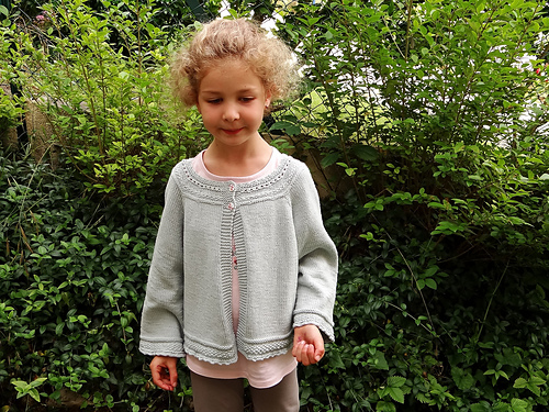 Ravelry: Babette pattern by Bea Kaptur