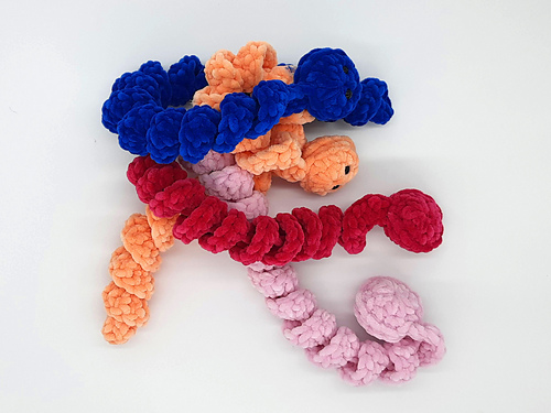 Ravelry: Large worry worms pattern by Natalia Kononenko