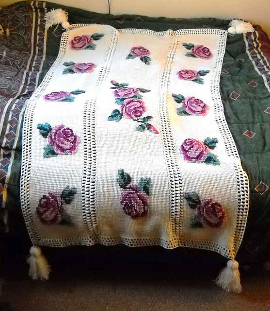 Ravelry: Rose Afghan #742-1 pattern by Columbia-Minerva