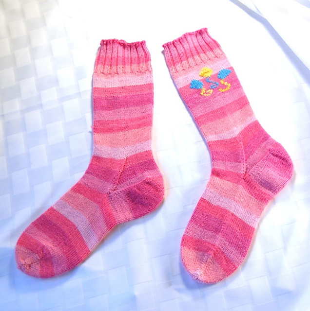 Ravelry: kookaburra1701's Pinkie Pie Socks