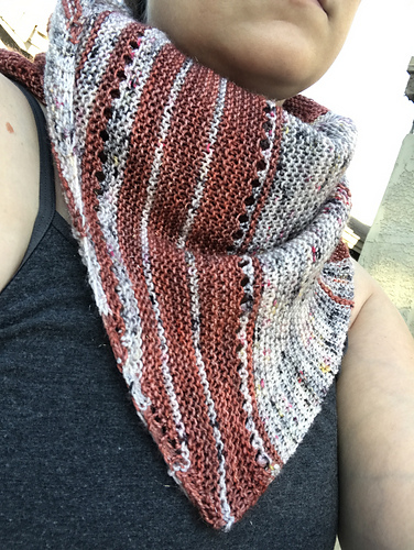 Ravelry: Akira pattern by Tamy Gore