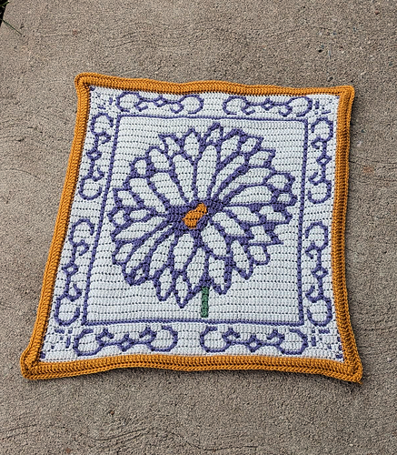 Ravelry: Mosaic Birth flowers Aster pattern by Susanne Toth