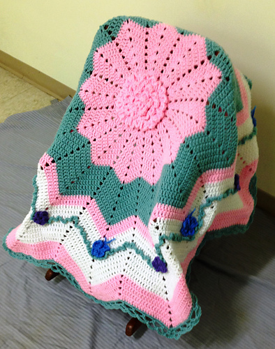 Ravelry: krikket207's Basic Round Ripple Afghan