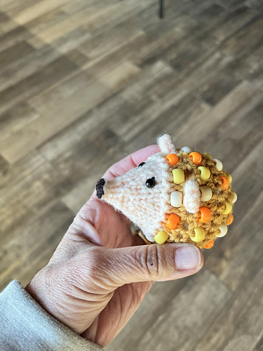 Ravelry: Beaded Hedgehog Fidget pattern by Kris Basta - Kriskrafter, LLC